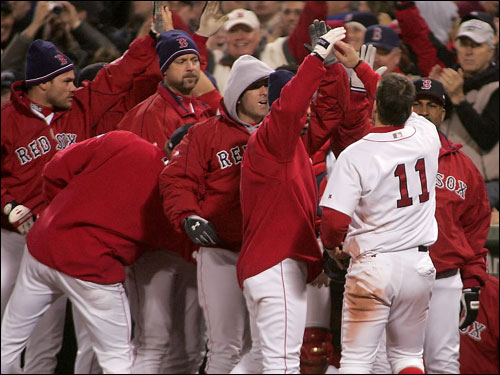 사진으로 다시 보는 2004 WS : MLBPARK