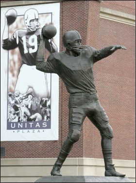 Ray Lewis Statue Unveiled At M&T Stadium : r/nfl