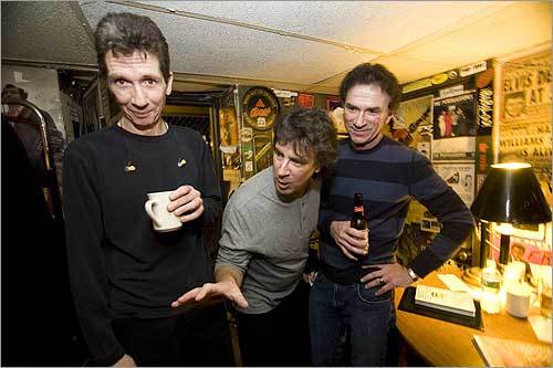 John Muzzy's Instagram, Twitter & Facebook on IDCrawl