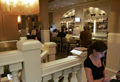 Mooo... stakes out Beacon Hill - The Boston Globe